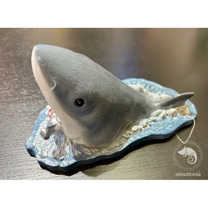 蛋叔叔-JAWS-大白鯊吞食氣瓶/公仔/巨齒鯊/UNIVERSAL/環球影城/IKEA/食人鮫/The Meg/鯊魚 - 蛋叔叔爬蟲用品專賣