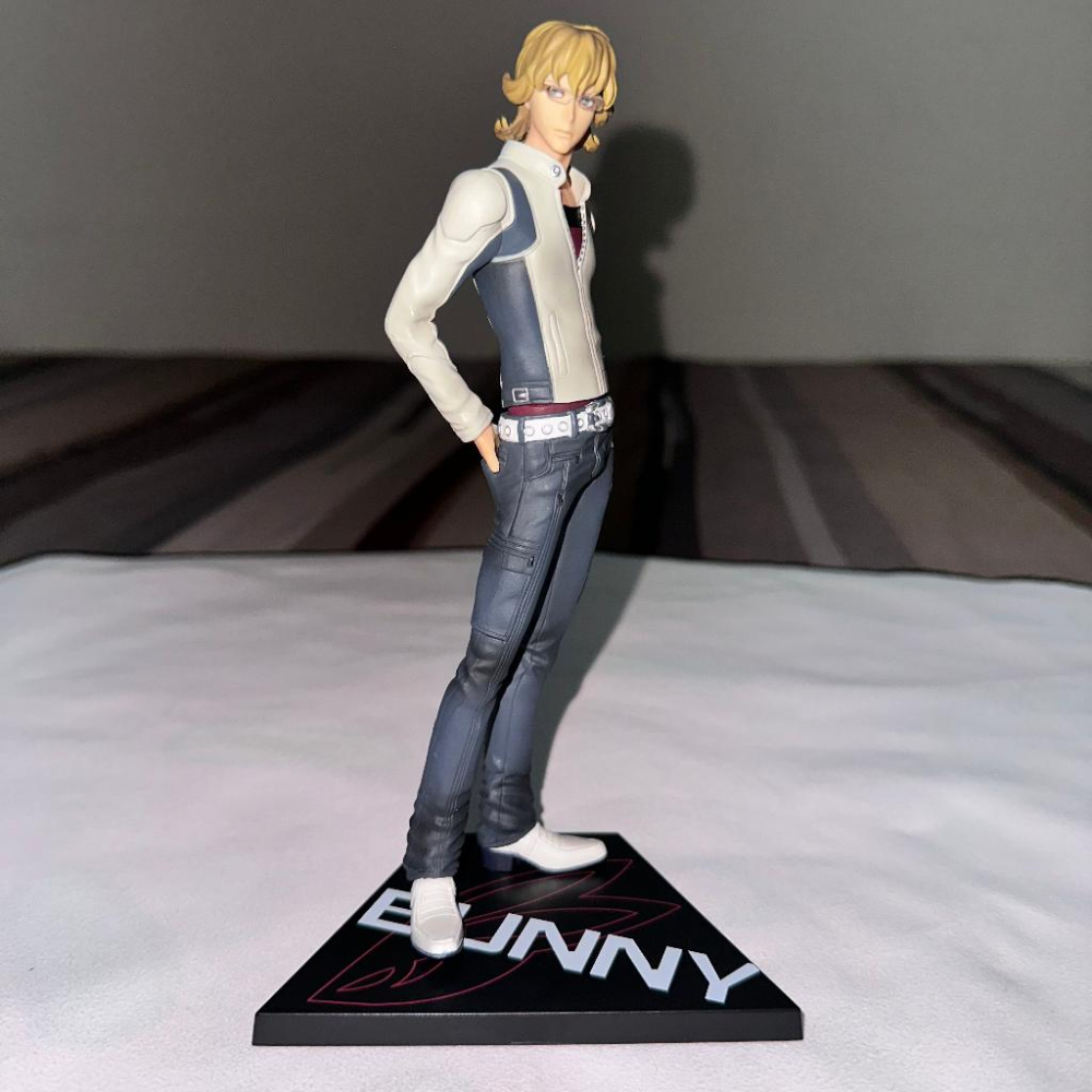 日版 正版 劇場版 TIGER & BUNNY虎與兔 一番賞 B賞 巴納比 虎徹 公仔 景品 二手 現貨 無盒 實際拍攝 - 美少女戰士 lockykimo - iOPEN Mall