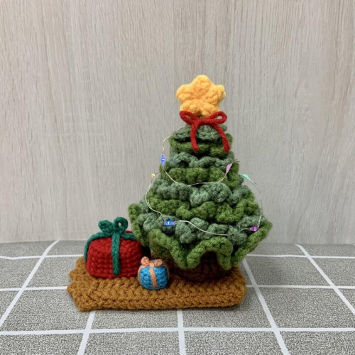 聖誕樹燈飾 聖誕樹擺飾 聖誕樹裝飾 聖誕禮物 桌上聖誕樹 聖誕交換禮物 毛線聖誕樹 聖誕節禮物 鉤針編織擺 發光聖誕樹 - ⭐️曉曉賣場⭐️ ...