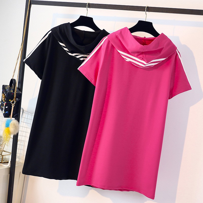 ??2XL-5XL??超大胸圍140公分 特大尺碼胖mm夏裝新款中長款寬鬆顯瘦連帽休閒洋裝 短袖洋裝 中長版洋裝 - INCOMPARABLE - iOPEN Mall