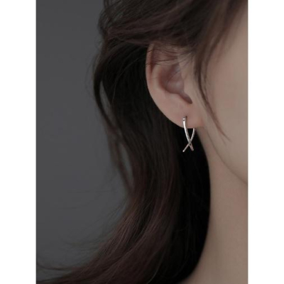 B809．創意交叉耳扣 耳墜 耳飾 韓版銀飾飾品 首飾 飾品 防過敏 抗過敏 不褪色 抗敏耳針 水鑽耳環 耳釘 耳扣 - 小貓百貨 ...