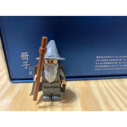 [步步高]近新組立入袋樂高lego 79003 灰袍甘道夫 - [步步高]lego 樂高二手商品依現況售出，售出後不退不補，有疑慮請私訊看細圖 ...