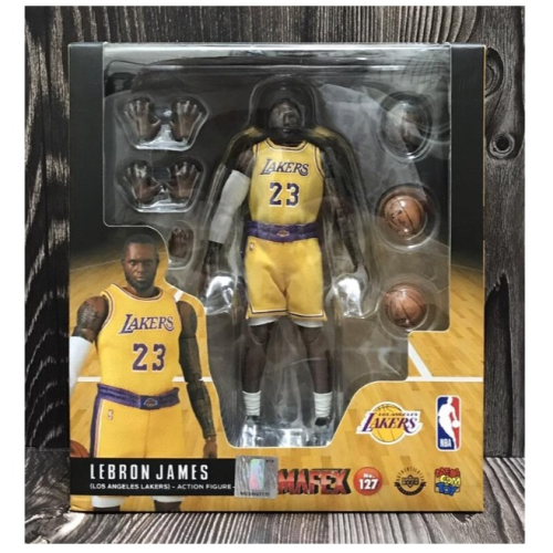 《GTS》Medicom Toy NBA 洛杉磯湖人隊 LeBron James 勒布朗 詹姆士 471273 - gun&toys ...