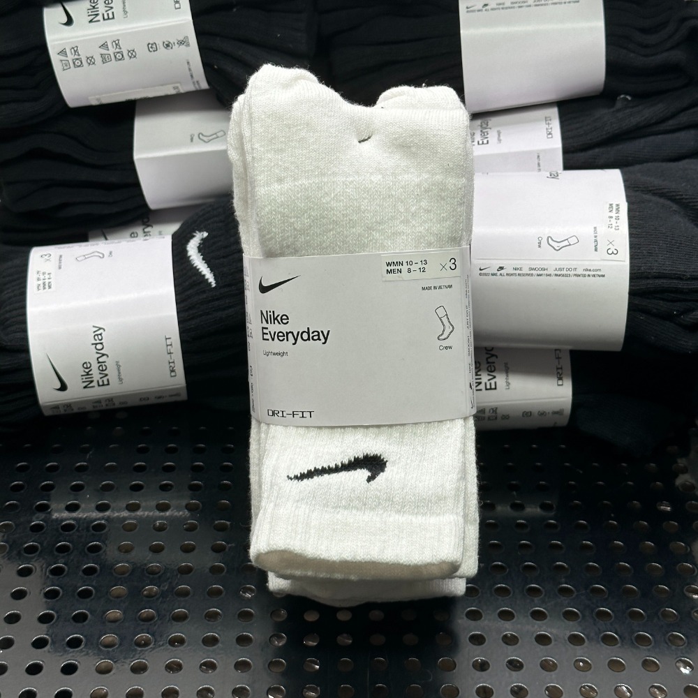 Nike Socks 勾勾 長襪 襪子 (三雙組) SX7676-100 SX7676-010 - 𝐄𝐠𝐠𝐇𝐞𝐚𝐝｜蛋頭選物 - iOPEN Mall