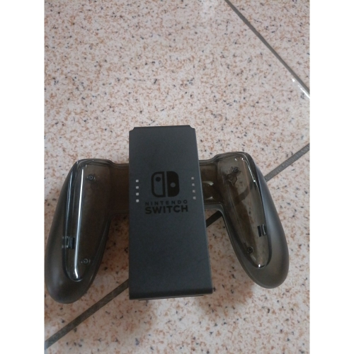 充電握把 - 二手SWITCH遊戲片 - iOPEN Mall