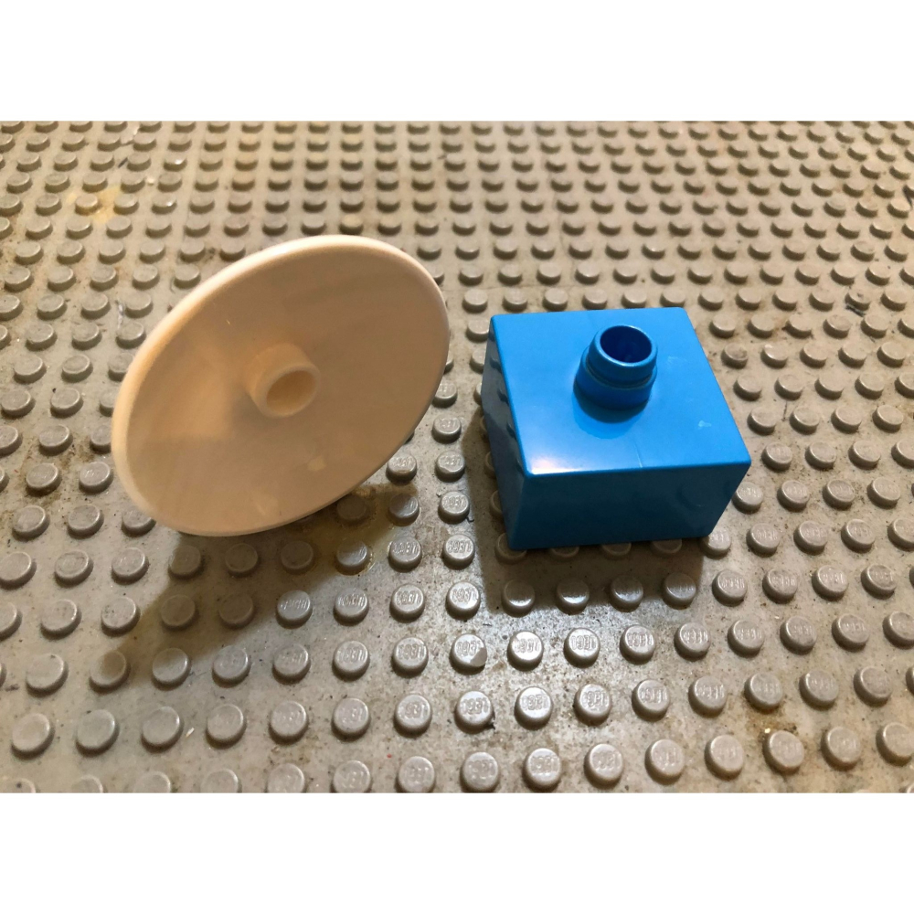 【點點小豆】LEGO 樂高積木 DUPLO 得寶 白色 雷達 寶藍色底座 配件 一組 如圖！ - 點點小豆 〔小不點私藏舖〕 - iOPEN Mall