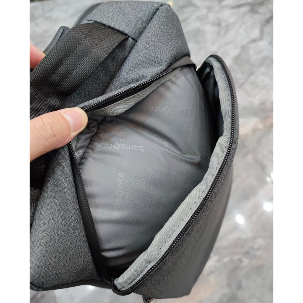 Samsonite新秀麗雙肩包 防潑水尼龍男生包包 商務通勤雙肩後背包 多隔層雙肩電腦包 學生書包 NU4*19001 - cole55 - iOPEN Mall