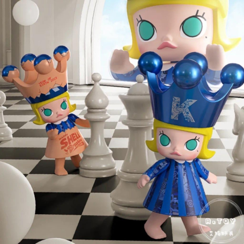 {預購} POPMART泡泡瑪特 POPLAND城市樂園限定 MEGA ROYAL MOLLY 100%誕生公主 吊卡 - A.Toy艾特玩具