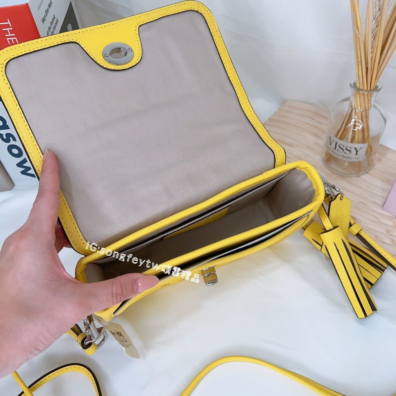 美國代購🇺🇸台灣現貨 Coach 掀蓋郵差包 斜背包 手機包 - 頌霏精品代購 - iOPEN Mall