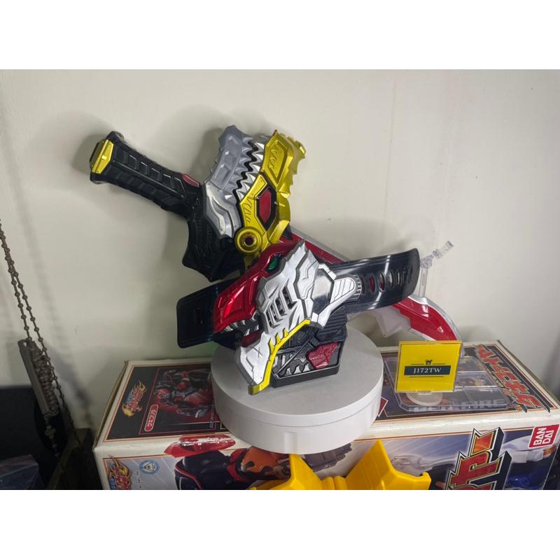 騎士龍戰隊龍裝者 龍裝變身器 龍裝劍 DX 送超限定硬魂龍裝魂 模型 公仔 特攝 限量 二手 中古 - j172tw Toyz