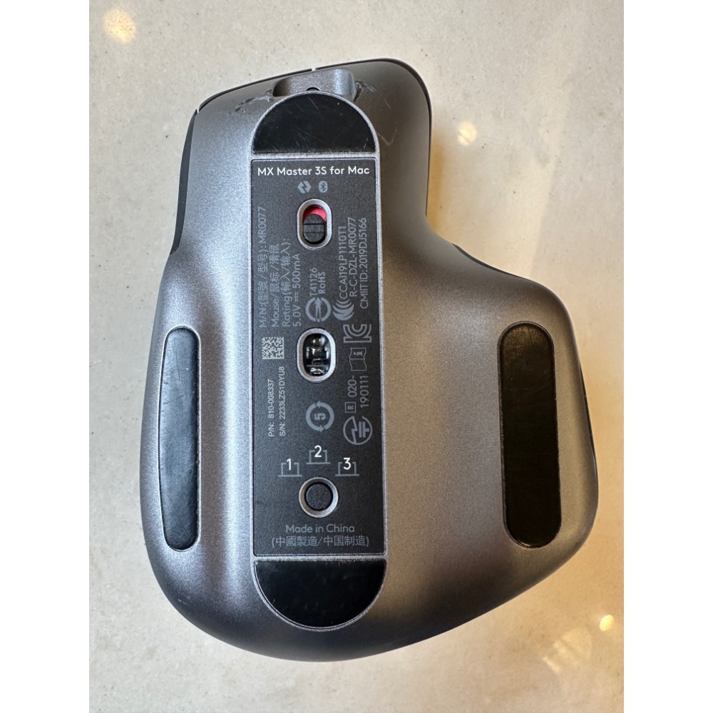 蘿絲車庫：二手 九成新 logitech MX Master 3S for Mac 光學藍牙滑鼠 MR0077 - 蘿絲秘密商店 ...