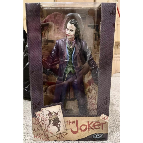 惠美玩品 歐美系列 其他 公仔 2308 黑暗騎士 Joker 18寸 大號希斯萊傑 小丑 站姿 雕像模型 盒裝 - 惠美玩品