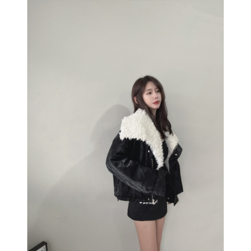 𝑊𝐸𝐼 𝐻𝑆𝐼𝑁 ♡︎ 高級質感大翻領 寬鬆貴氣毛毛金絲絨極度保暖外套#2102 - WEI.HSIN_ - iOPEN Mall