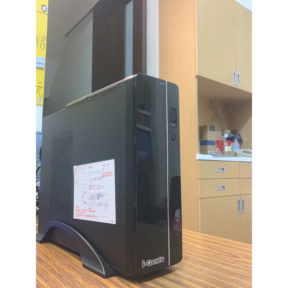 中古桌機E5-2676V3+R7-250 2G桌機 - 電腦店 - iOPEN Mall