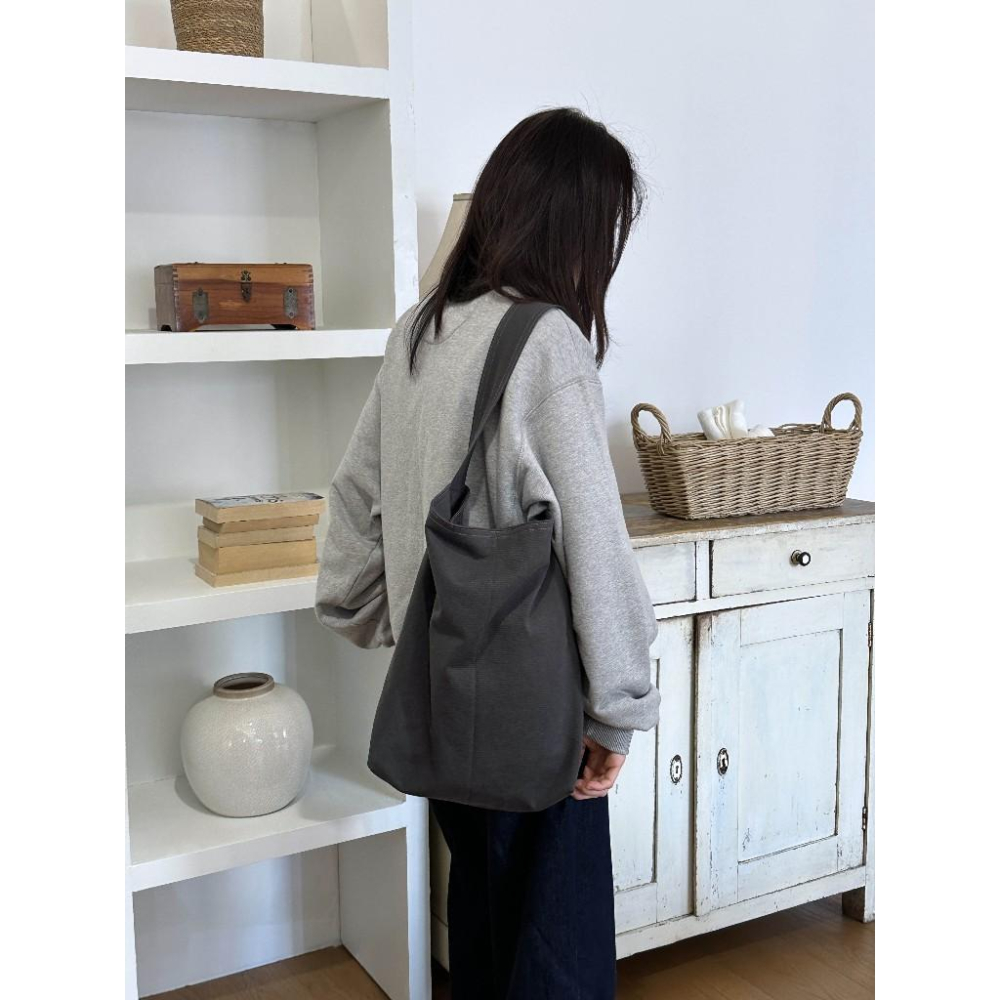 ʜᴀʀᴜᴅᴀɪʟʏ🌙 預購｜noh BasicBag 簡約設計感素色側背袋 休閒肩背袋 環保提袋 外出背包 - ｜ʜᴀʀᴜ ᴅᴀɪʟʏ 🌙 韓國選物·代購｜ - iOPEN Mall