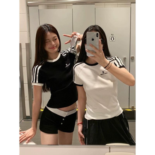 【WGWE】正肩黑色女夏季新款修身顯瘦辣妹設計上衣短袖T恤 YS1-8088# YXY - iucandys studio - iOPEN Mall