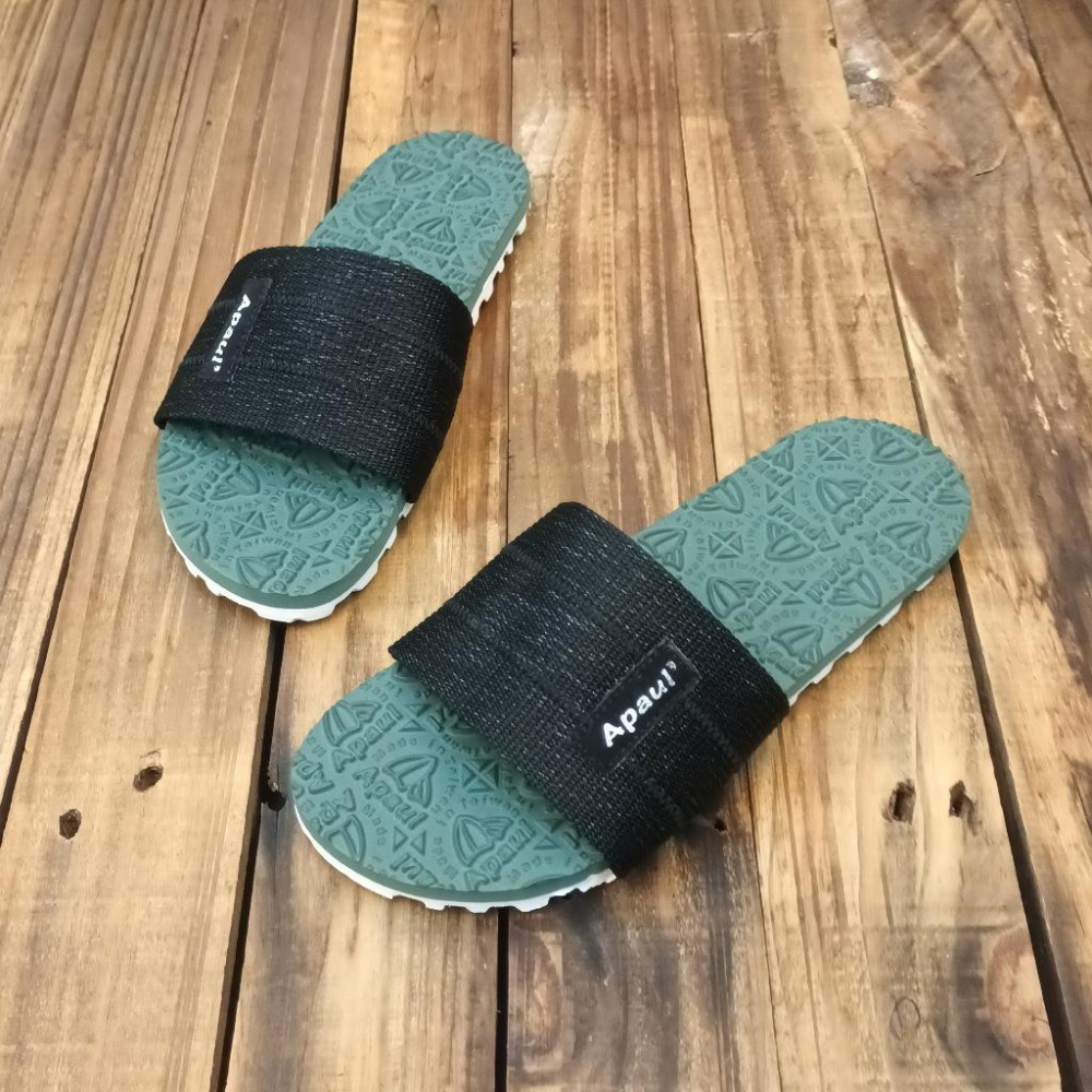 【APAUL 雅鉑】12405 黑/綠/白底 經典雅鉑紋拖鞋 寬版一字拖鞋 橡膠質感室內拖鞋 旅行拖鞋 - 雅鉑品牌鞋 - iOPEN Mall