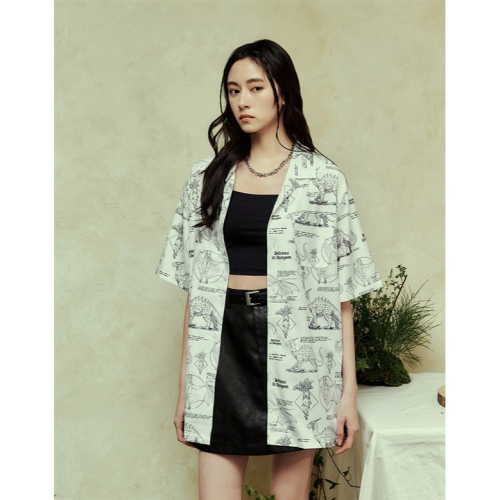 【全新吊牌未剪】CACO Navy 迷宮飯 魔物圖鑑 滿版古巴領襯衫 S碼 【現貨/男女通用/加州椰子】 - 那個虫叚皮我不要了 - iOPEN Mall