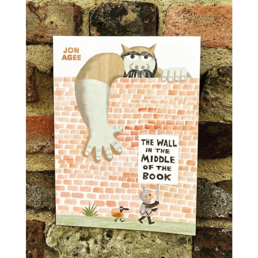 平裝英文繪本🍀The Wall In The Middle Of The Book打破隔閡和成見🍀Jon Agee - 缺書店【英文童書繪本 ...