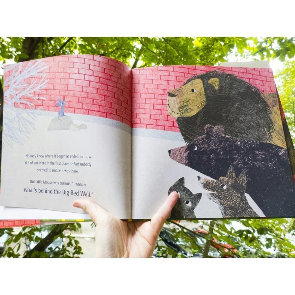 現貨🍀經典平裝英文繪本Little Mouse and the Red Wall🍀Britta Teckentrup - 缺書店【英文童書繪本專賣】請購物時加LINE ...
