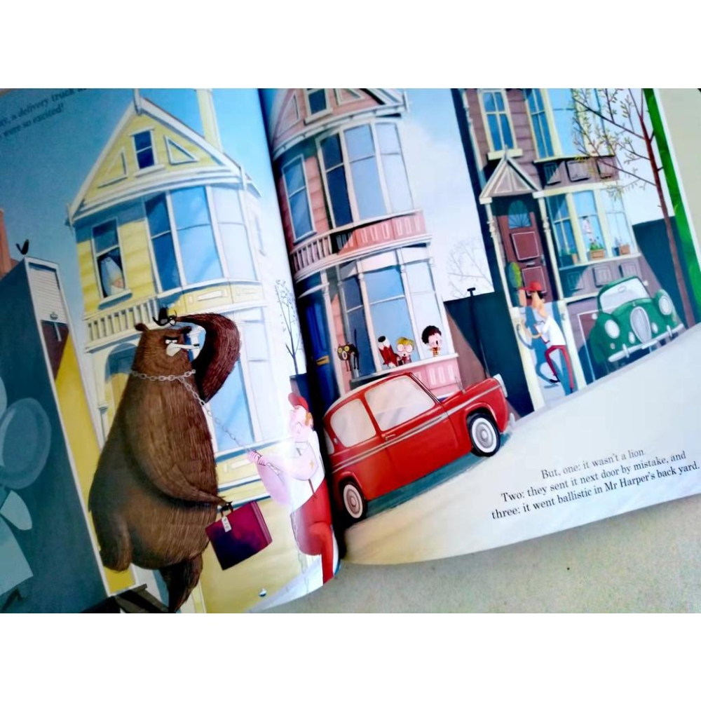 現貨🍀平裝英文幽默繪本There＇s A Lion in My Cornflakes🍀Michelle Robinson - 缺書店【英文童書 ...