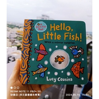 英文啟蒙繪本🍀Hello, Little Fish! A mirror book【英國版硬頁書】附小鏡子🍀缺書店 - 缺書店【英文童書繪本專賣 ...