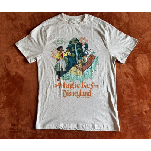 【P1】全新Disney迪士尼Parks Tiana’s Bayou Magic Key短T SZ M - 潮到不行 - iOPEN Mall